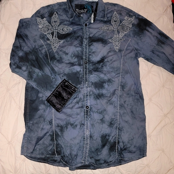 Roar | Shirts | Roar Signature Embroidered Cotton Shirt | Poshmark
